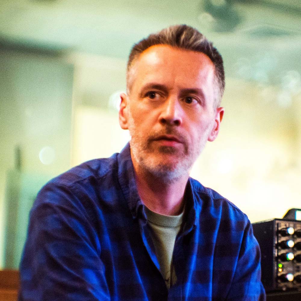 Episode 1299: Andrew Howie - Interview - Rockin' The Suburbs